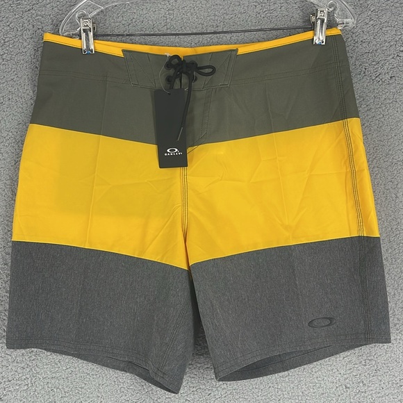 Oakley | Swim | Oakley Jet Black Heather Ollie Block Melange ...